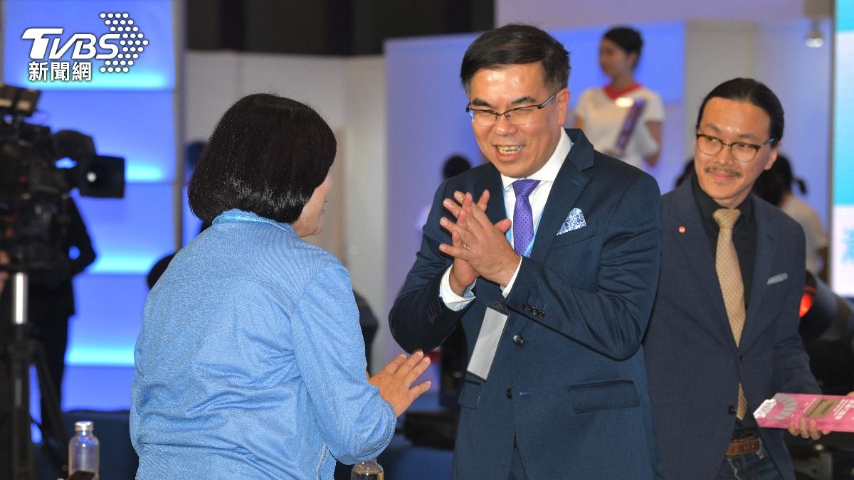 Environment minister vows efficient use of carbon funds │ TVBS World Taiwan