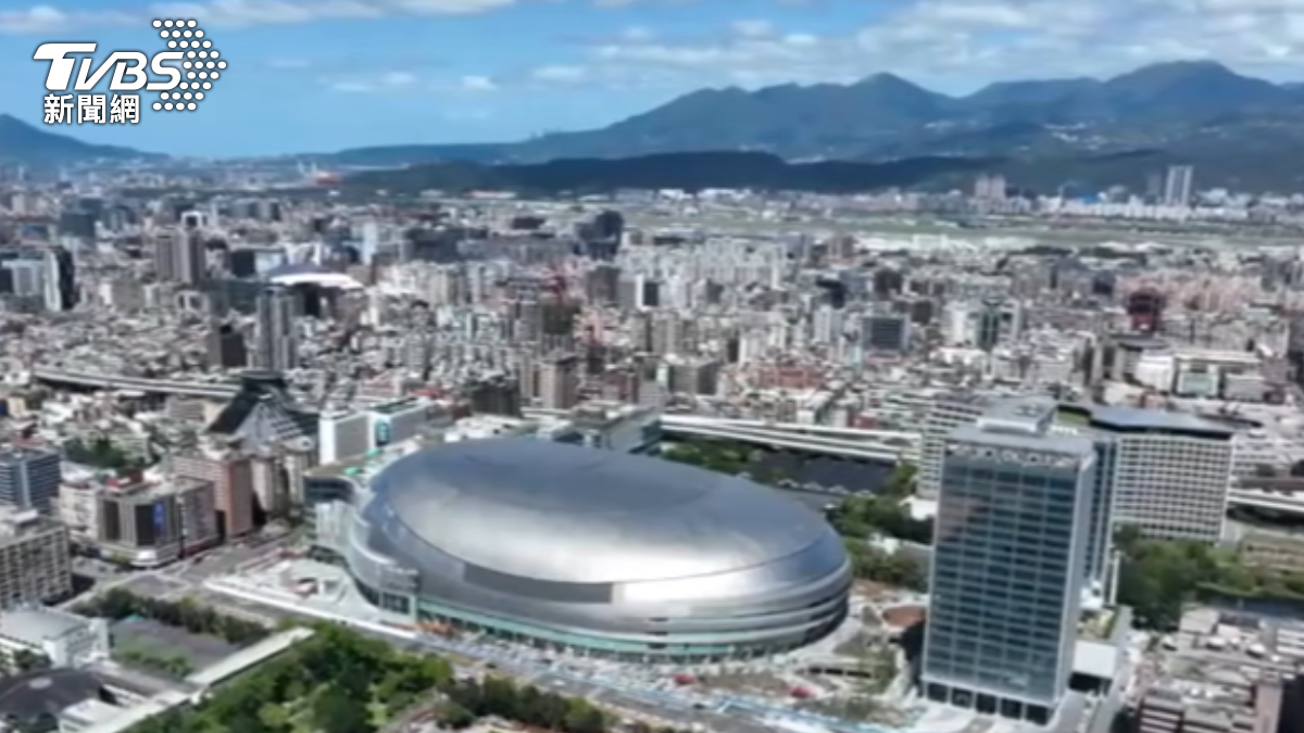 Farglory Dome assures public cracks are just paint fissures │ TVBS World Taiwan