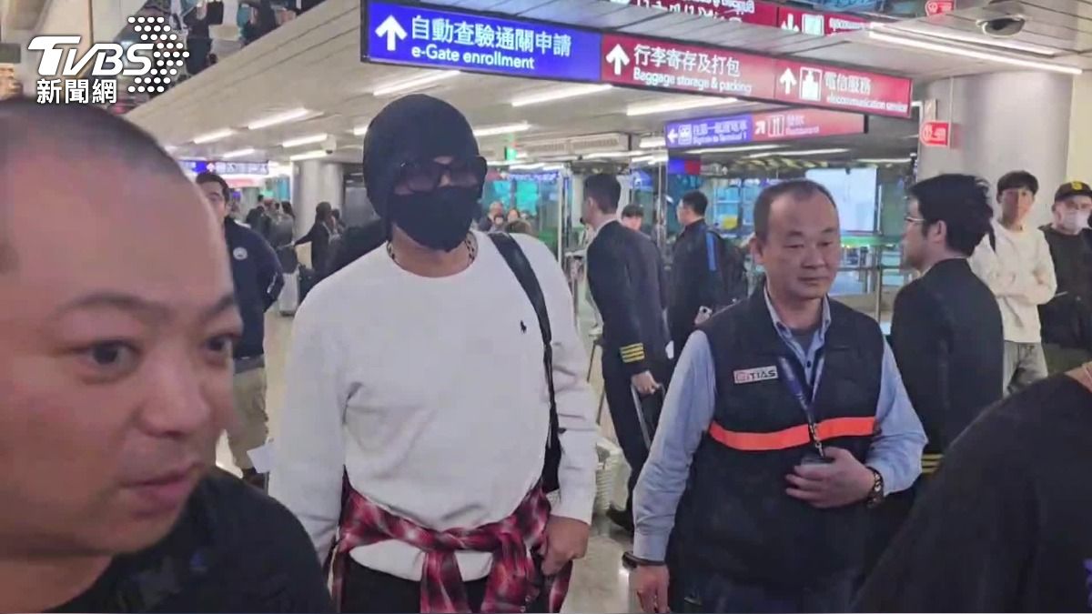 Fighters manager Shinjō returns to Japan after Taiwan tour │ TVBS World ...